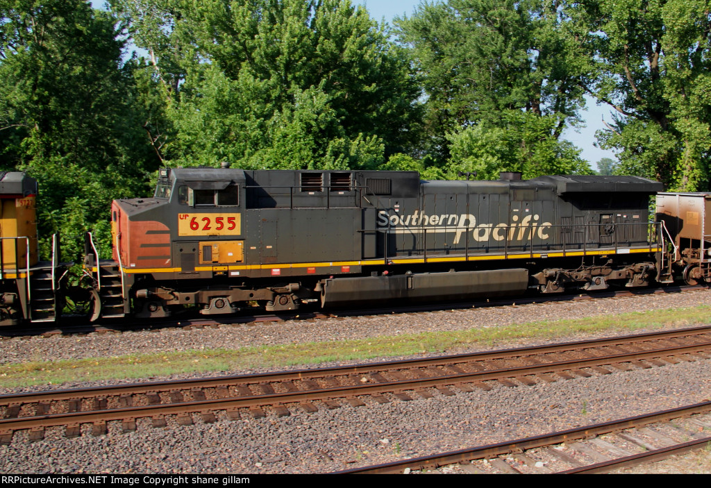 UP 6255 trails 2nd on a wb.